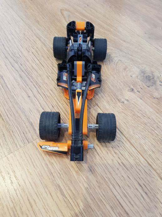 LEGO SET 42026-1 - Black Champion Racer, auto na povlačenje.