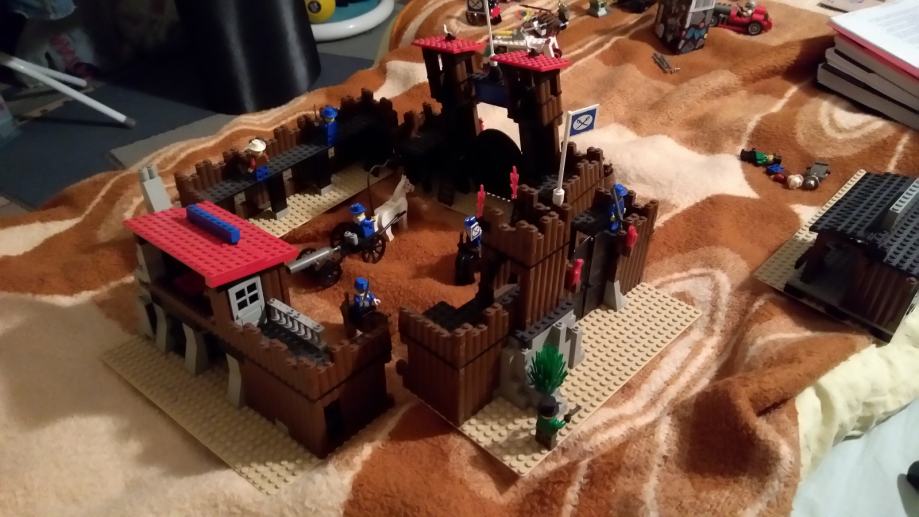 Lego set - Fort Legoredo