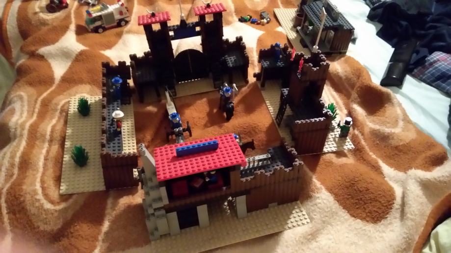Lego set - Fort Legoredo
