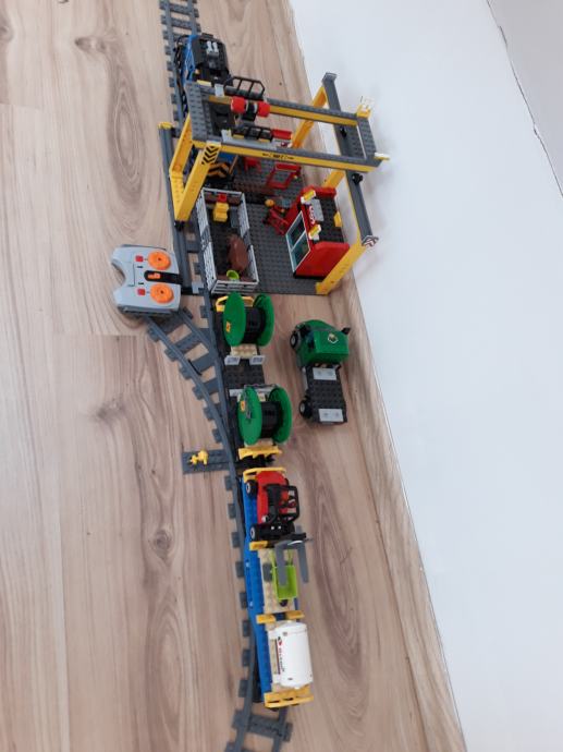 Lego teretni vlak 60052 set