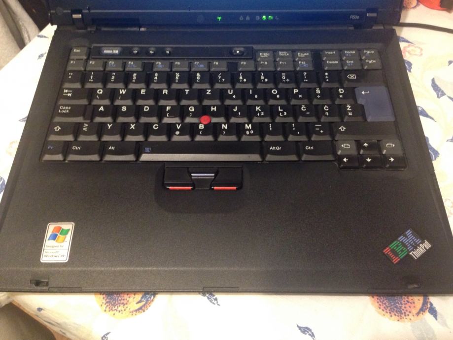 IBM lenovo thinkpad R50e