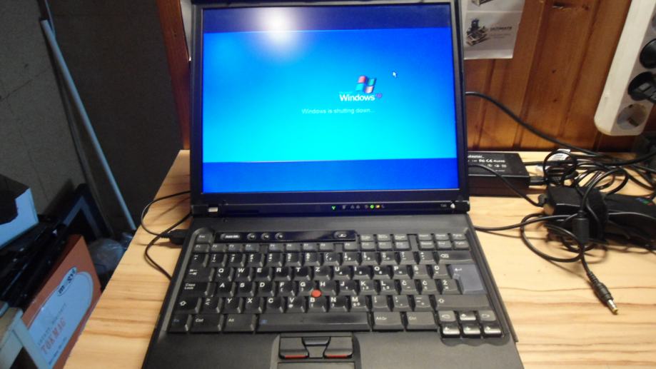 Laptop IBM T40 (14.1; CelM 1.3 GHz; 512Mb; 20Gb) wifi