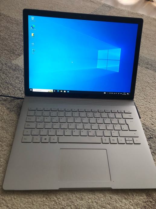 Laptop Microsoft Surface i7 8/256 gb