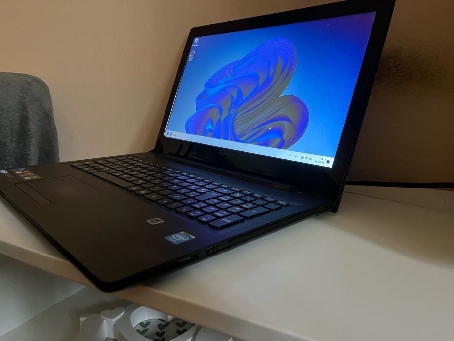 Lenovo G50-30, Windows 11, Office 2021, Odlična baterija, Kao nov
