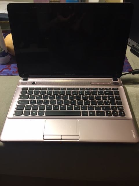 Lenovo Ideapad Z360 13-inch- POVOLJNO