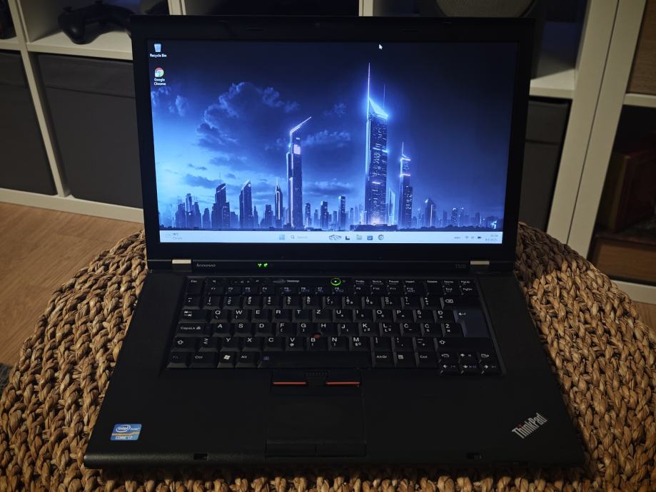 Lenovo ThinkPad 520 - 15.6/Core i7/8GB/750GB/Nvidia Quadro/Win 11 Pro