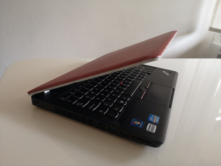 Thinkpad Edge - Core i3 / 4 (8)GB RAM, HDD (SSD), 13.3 LED