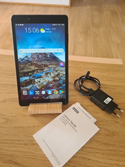 Lenovo tablet računalo Tab E8, crni sa stalkom