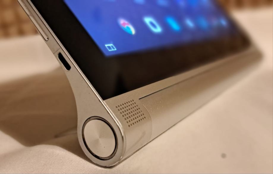 Lenovo Yoga Tablet 2 kao novi