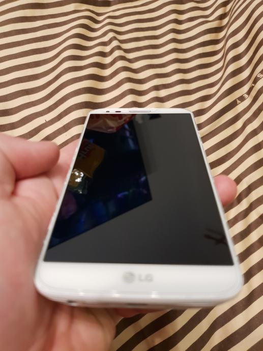 LG G2 - 5.2 Full HD ekran, Snapdragon 800, 13 MP kamera - 400 kn