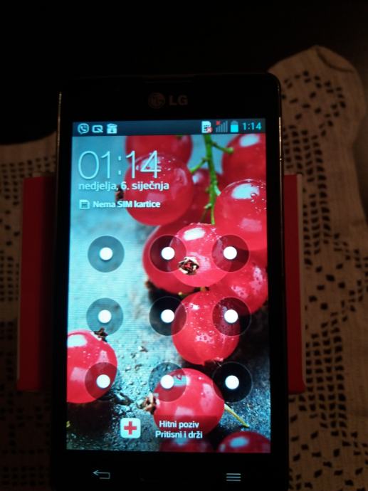 Prodajem mobitel LG-/710