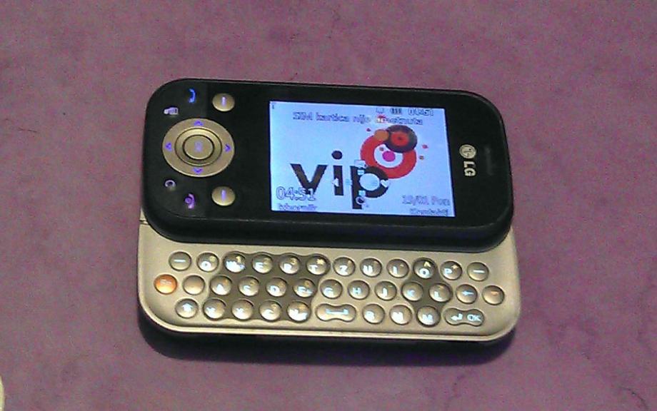 Mobitel Lg ks 365 ispravan ocuvan s punjacem i kutijom kodiran na VIP