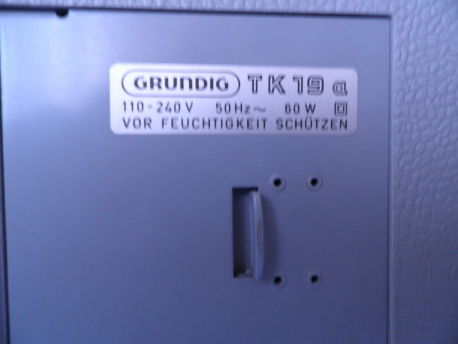 GRUNDIG TK 19a magnetofon portabl