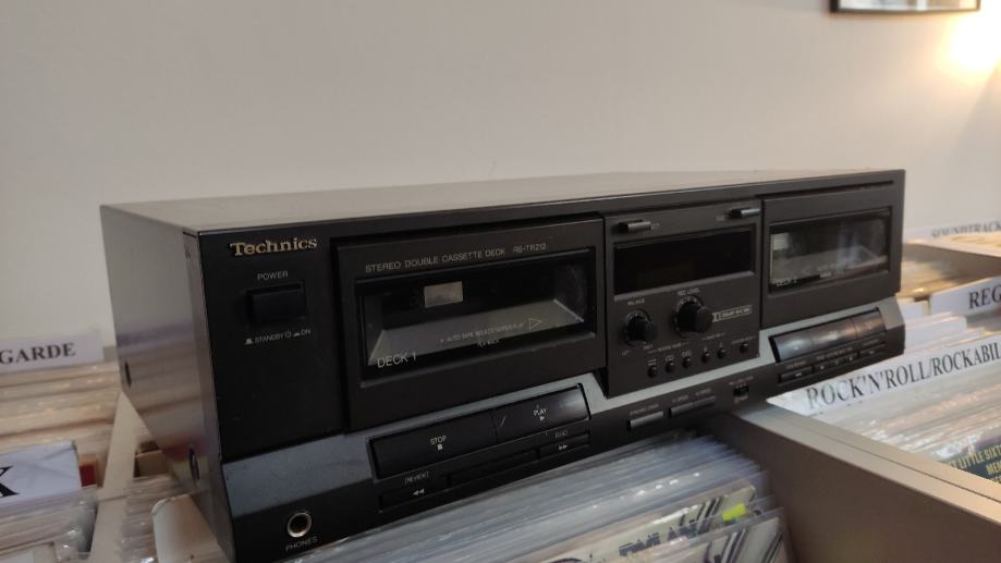 KAZETOFON TECHNICS RS-TR212