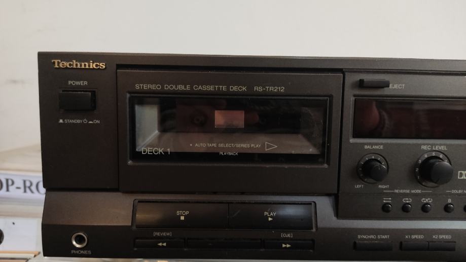 KAZETOFON TECHNICS RS-TR212