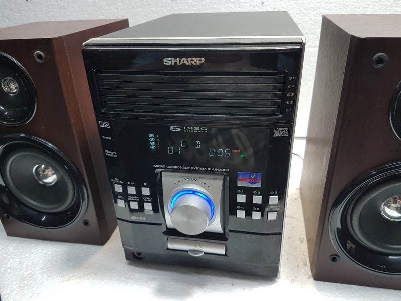 LINIJA SHARP XL-UX2000 SA DALJINSKIM I ZVUČNICIMA (ima USB)