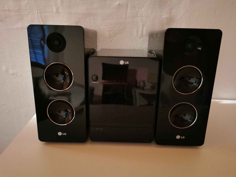 Mikro linija LG FA162 - REZERVIRANO