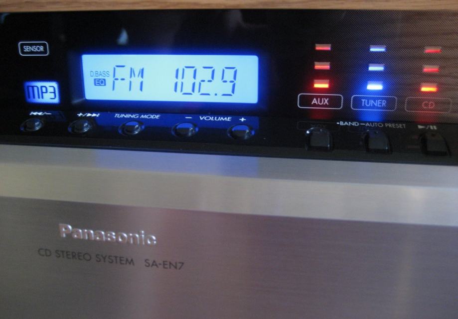 MINI LINIJA PANASONIC SC-EN7 SA DALJINSKIM I ZVUČNICIMA