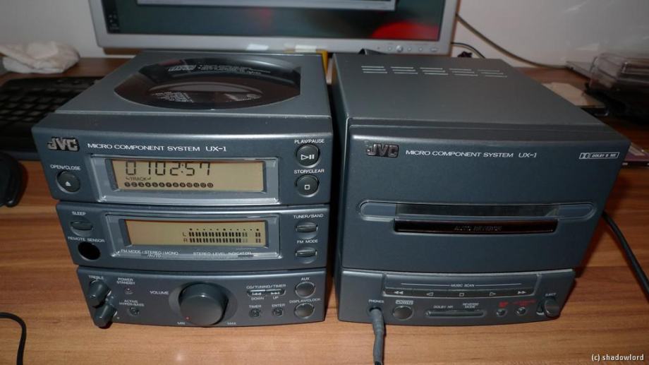 MUZIČKA LINIJA JVC UX-1