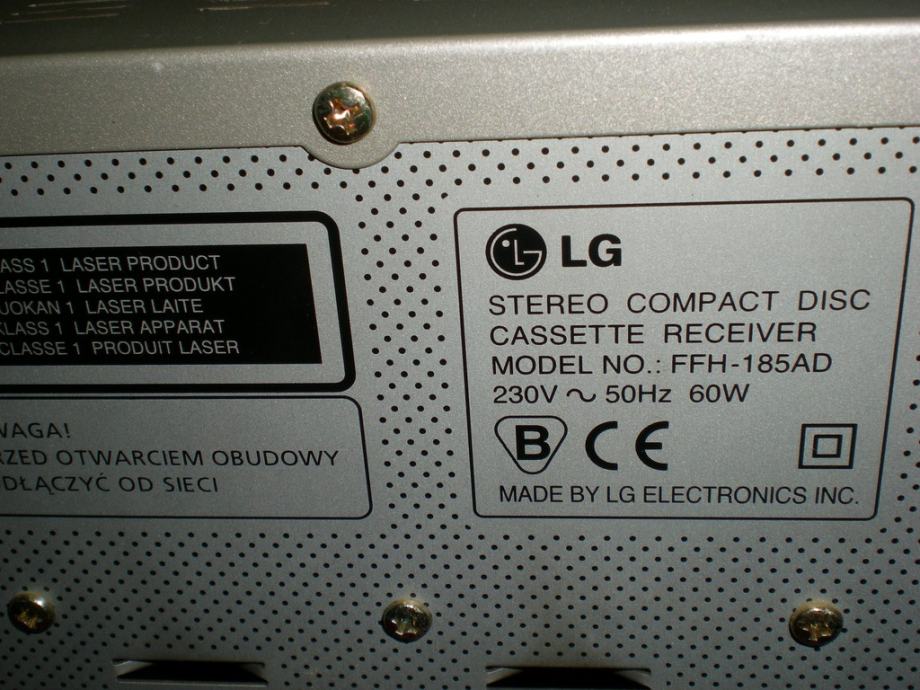 MUZIČKA LINIJA LG FFH-185 SA ZVUČNICIMA I DALJINSKIM