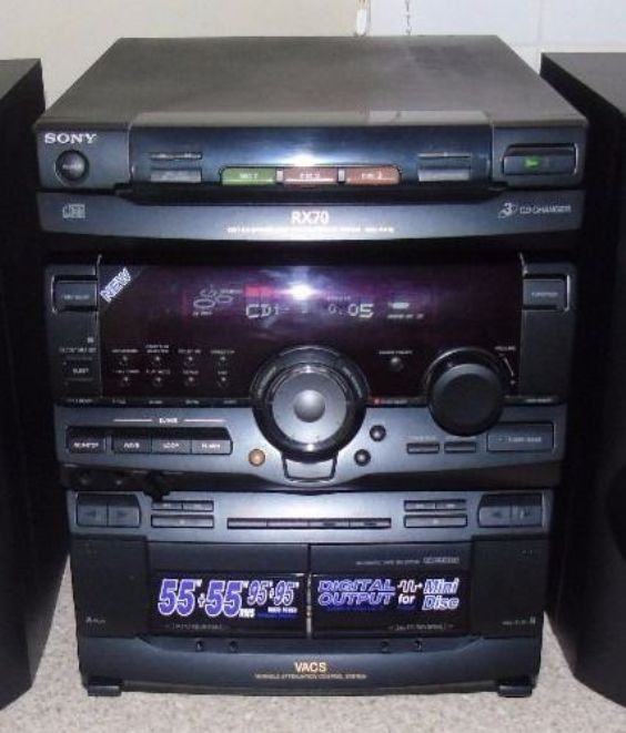 MUZIČKA LINIJA SONY HCD-RX70