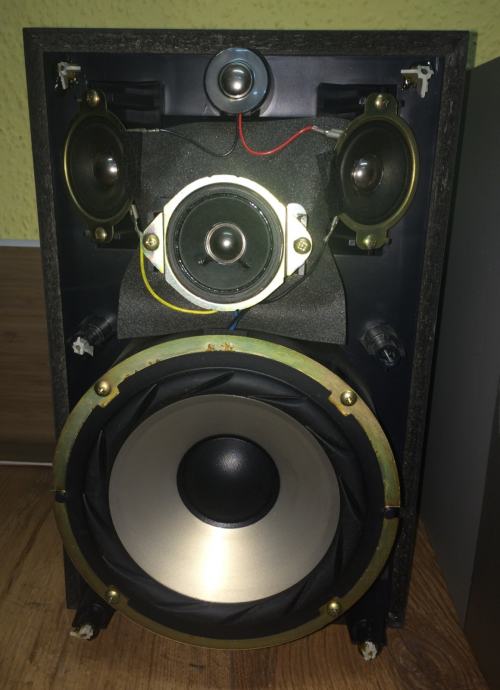 LINIJA SONY HCD-RX99 SA DALJINSKIM I ZVUČNICIMA