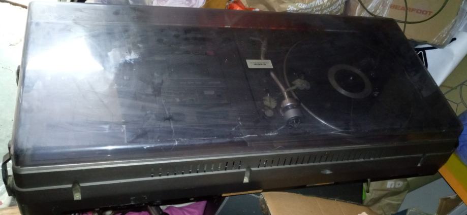 Muzički centar Sharp SG 450 H i zvučnici Sharp CP 450 HG