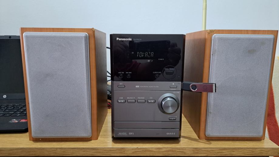 Panasonic SA-PM24 linija & dva zvučnika, CD, USB, MP3