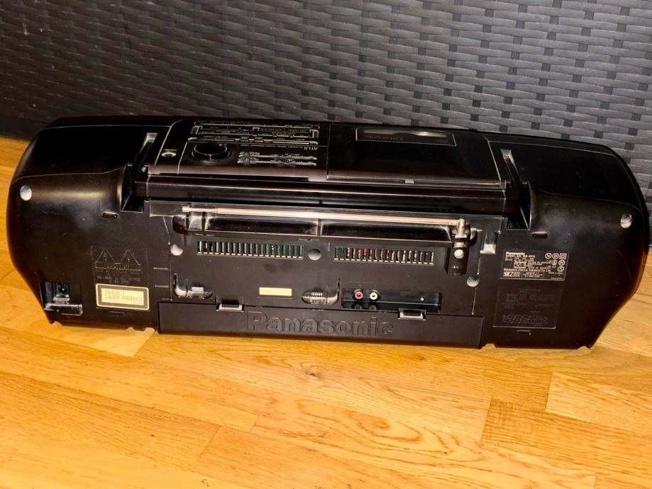 Panasonic RX-DT5 - boombox