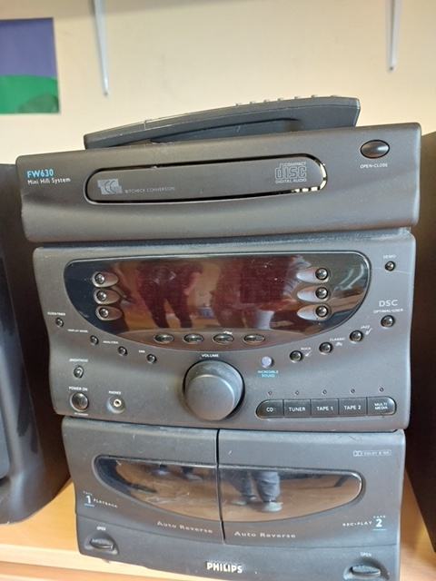 PHILIPS MUZIČKA LINIJA, FW630