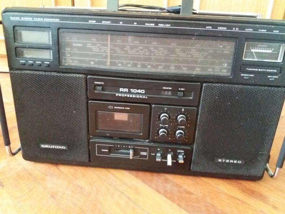 RADIO KASETOFON RETRO