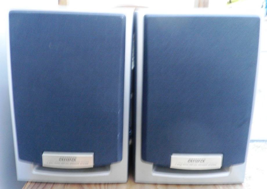 SANYO GXT 230 LINIJA SA GRAMOFONOM I ZVUČNICIMA