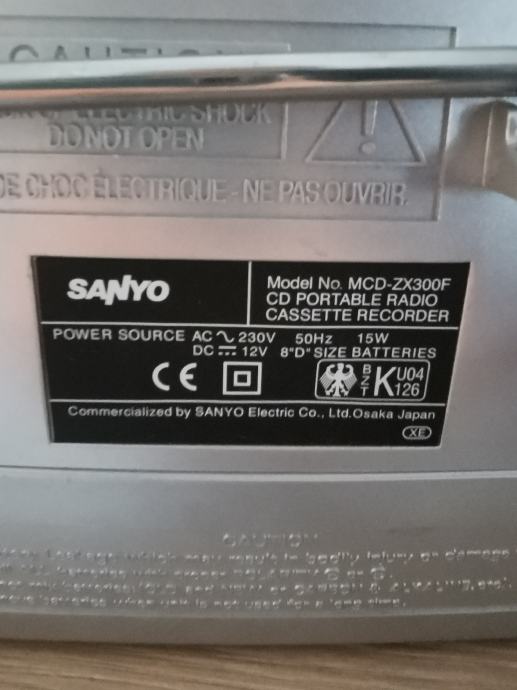 Sanyo radio, cd player, sve radi