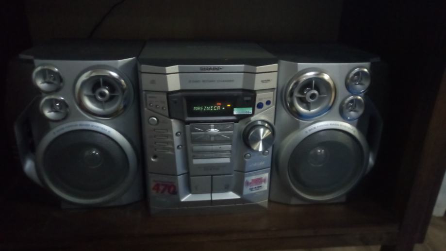 Sharp glazbena linija