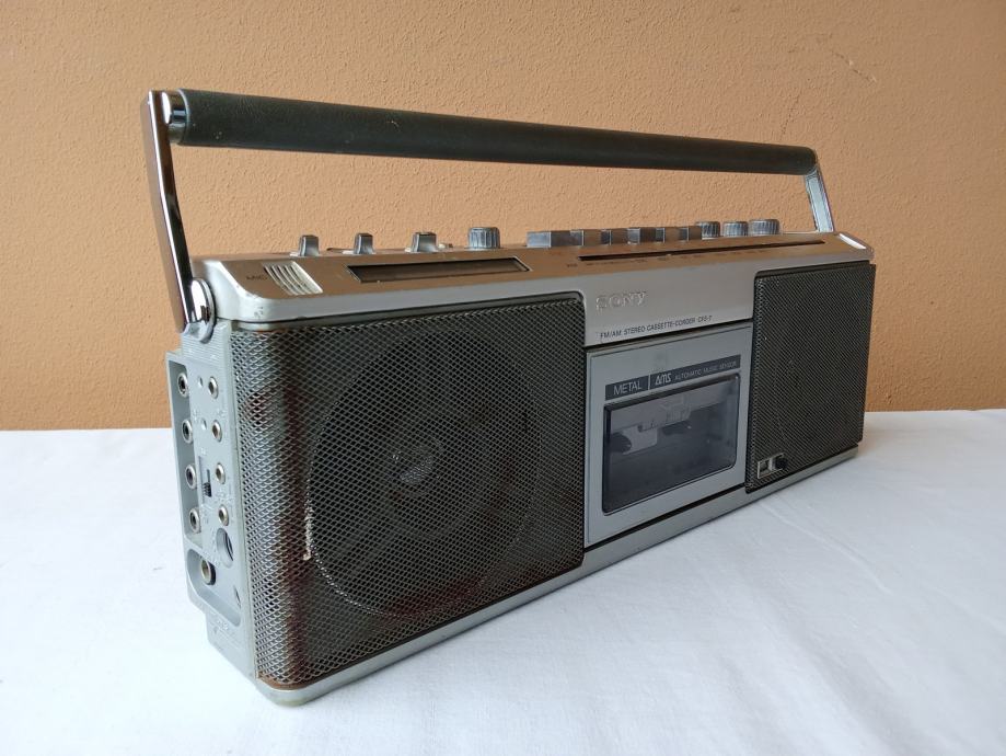 Sony CFS-7 radio-kasetofon, radi, djelomično neispravan