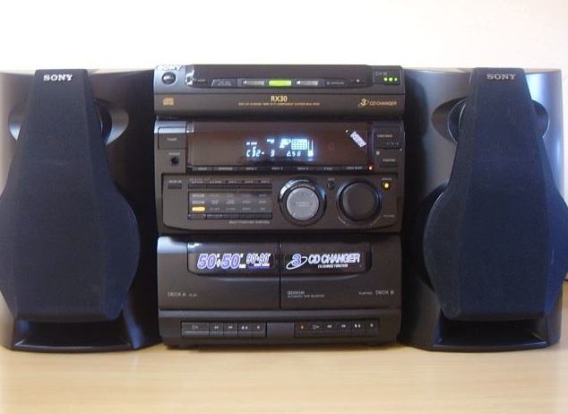 Hi-Fi SONY RX30 linija + 2 zvucnika + daljinski