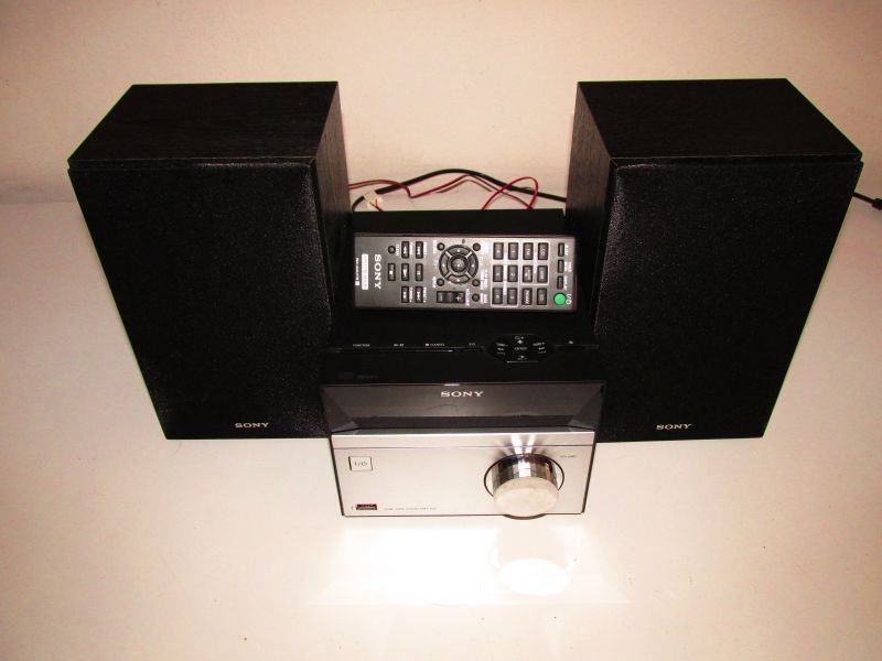 Sony HCD - S20 stereo system, linija