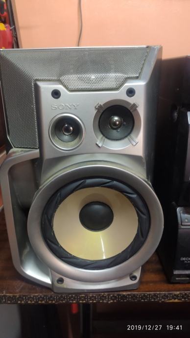 Sony RX 50 sa zvučnicima