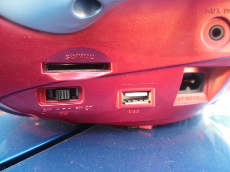 USB radio kasetofon Quadro