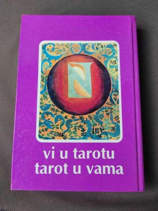 Nera Tarot