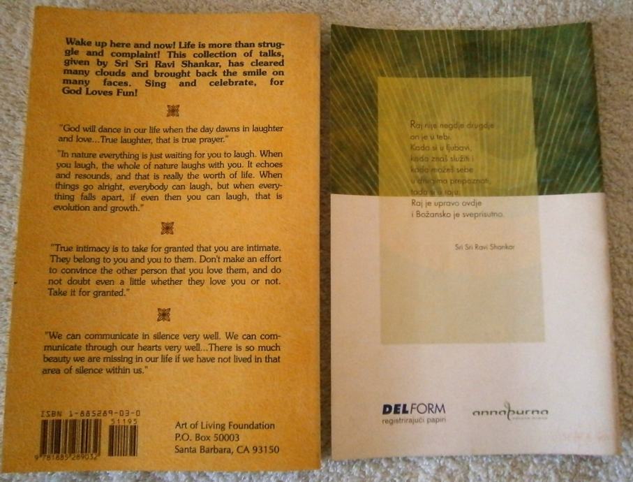 Sri Sri RaviShankar . GOD LOVES FUN (engleski)