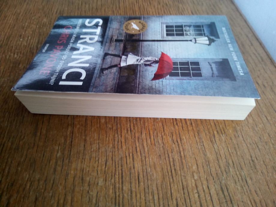 Stranci Chris Pavone