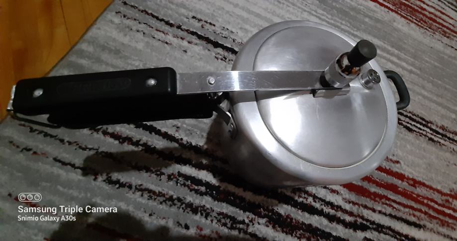 Unis pretis lonac dijelovi