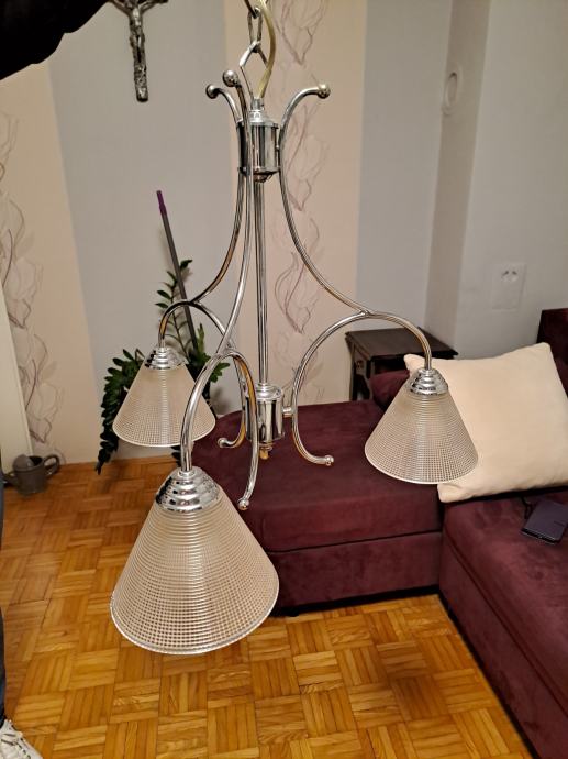 Prodajem moderni luster