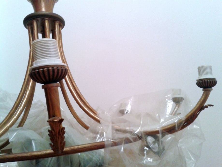 Rustikalni lusteri s elementima kovanog željeza i stakla - PRILIKA!