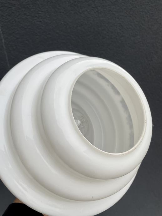 Starinske retro vintage visilice lusteri