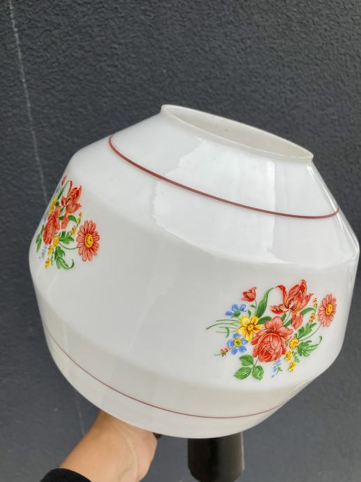 Starinske retro vintage visilice lusteri