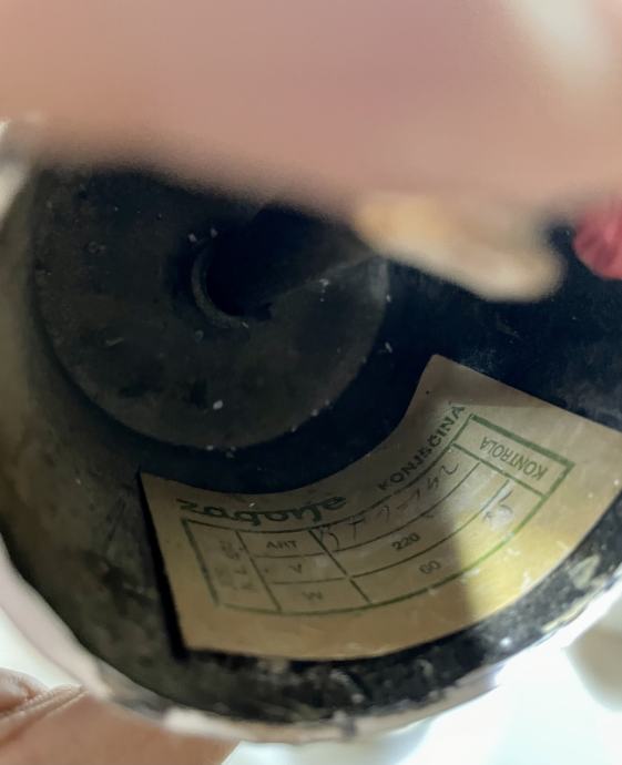 Starinske retro vintage visilice lusteri