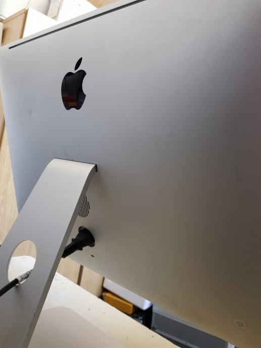 Apple iMac 1311 21.5/i5-2400S 2.5GHz/8GB RAM/500GB HDD/DVD-RW - rablj