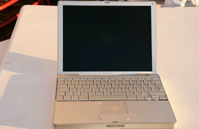 Apple PowerBook G4 Laptop aluminum 12